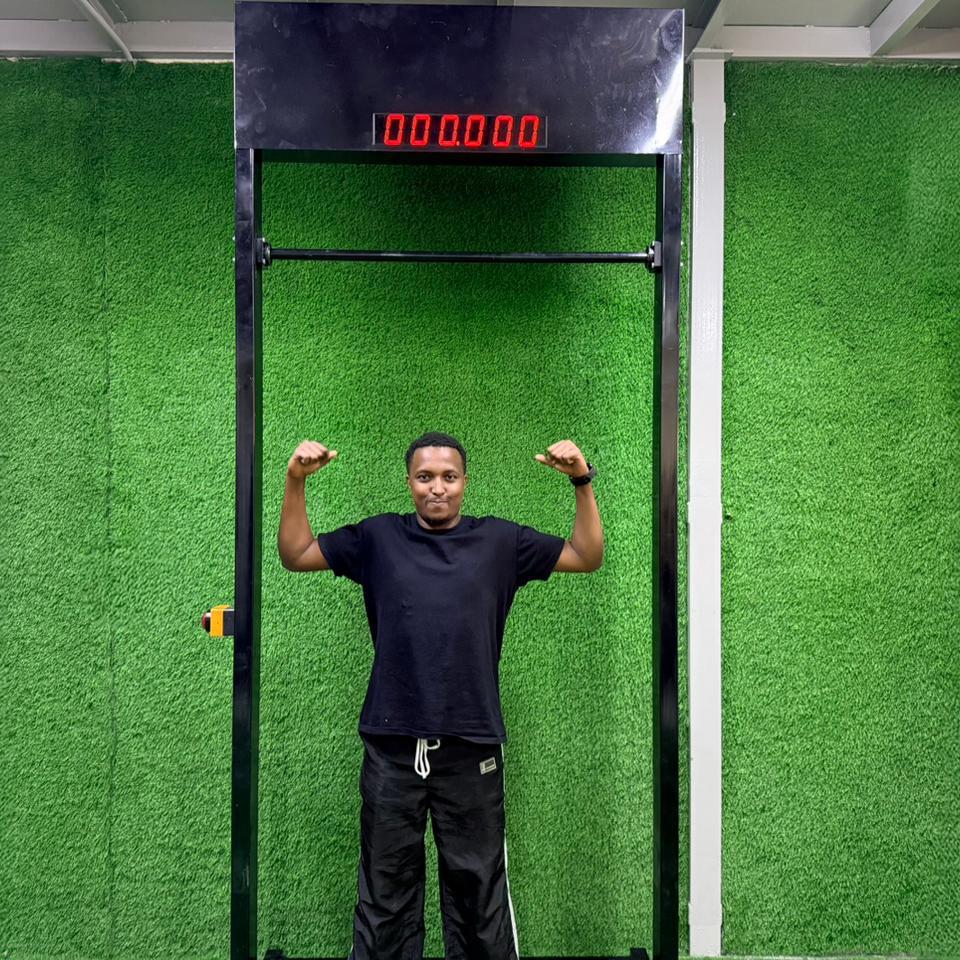 Viral 100-Sec Hanging Challenge | Arcade Rental Dubai Event Activation